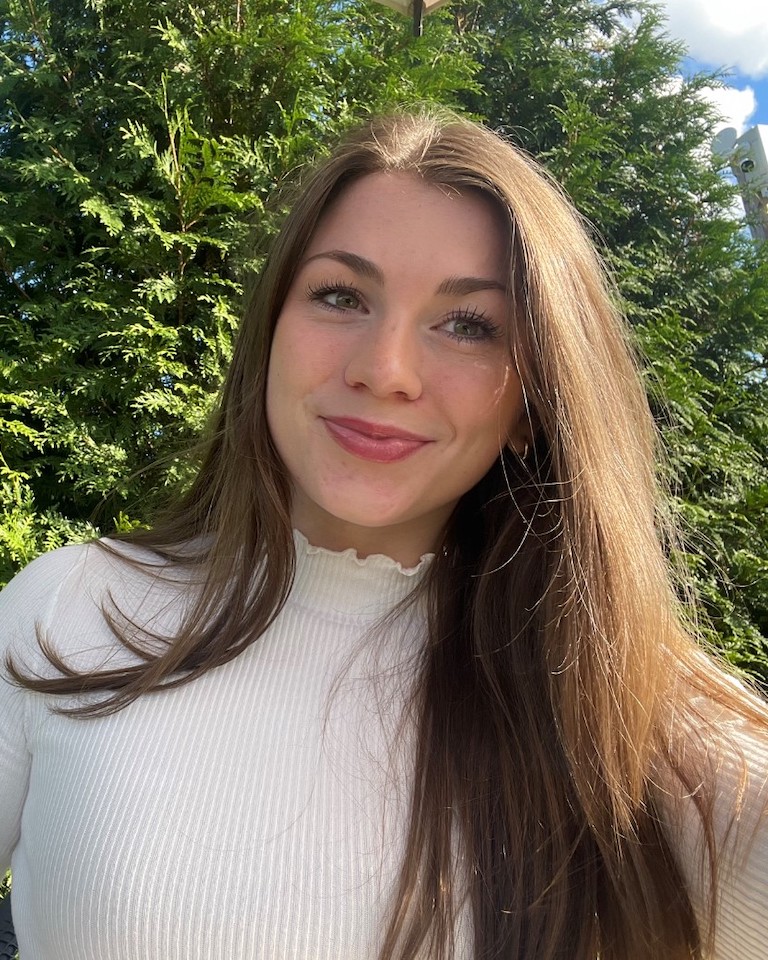 Mackenzie Ryan's Instagram, Twitter & Facebook on IDCrawl